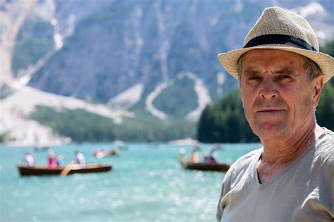 백 운 석 알프스 남쪽 티 롤 이탈리아 유럽에서 호수 Braies에서 수석 남자의 초상화 2018년에 대한 스톡 사진 및 기타 이미지 Istock