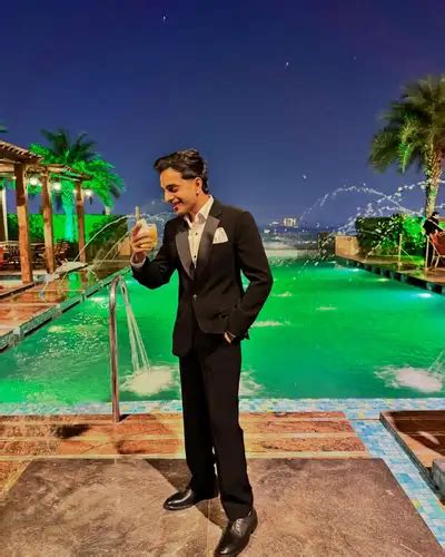 Varun Yadav Laila Bio Age Dob Girlfriend And Net Worth Aarush Bhola Web Guest Posting