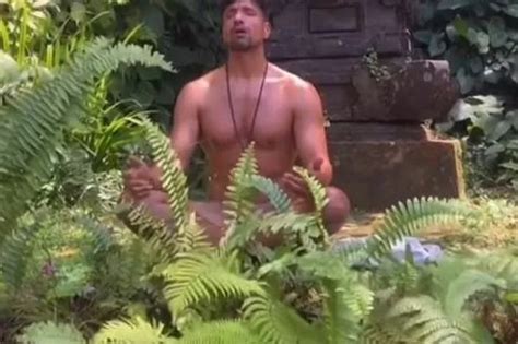 Hunt For Naked Tourist Who Meditated On Sacred Hindu Shrine But Claims He Owns The Land World