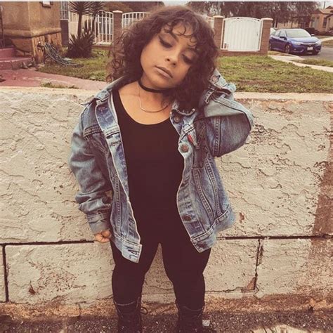 Pesona Dru Presta Wanita Yang Sukses Jadi Model Meski Bertubuh Kerdil