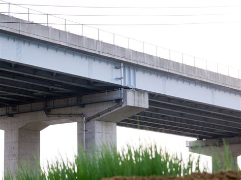 荻西荻東納米里高架橋 静岡県 新設 排水管 製品 設置写真 検索サイト トーカイスパイラル