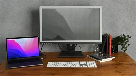 Worlds First Curved E Ink Monitor Debuts From Dasung Dasungs Paperlike 253u Features A 25 3