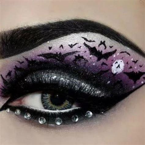 20 Cool Halloween Eye Makeup Ideas