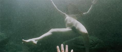 Naked Juliette Lewis In Blueberry