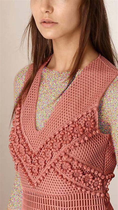 ۲۵ مدل تاپ بافتنی دخترانه در طرح ها و رنگ های متنوع ستاره