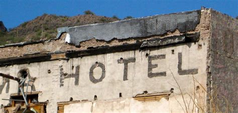 Magma Hotel Signs Of Arizona