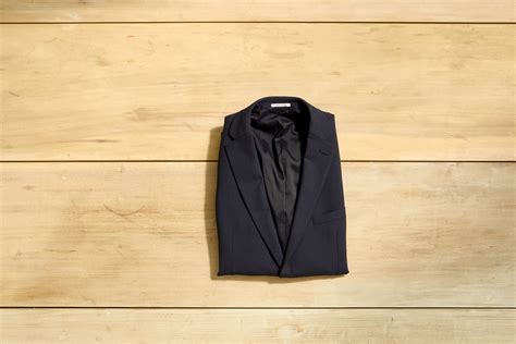 How To Fold And Pack A Suit Jacket 3 Methods Apartment Therapy