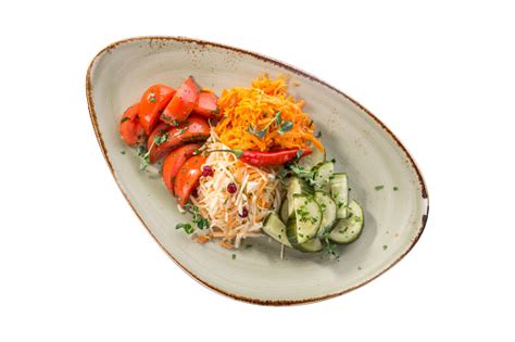 절인 야채 오이 토마토 당근 양배추 보존 된 음식은 흰색 배경에 고립 되어 있습니다 0명에 대한 스톡 사진 및 기타 이미지 0명 건강한 식생활 그릇 Istock