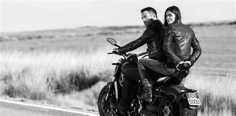 New Xdiavel V4 Feet Forward Heads Turning Motorcycle Girl