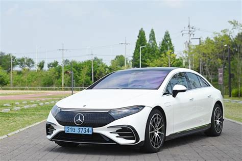 [자유로 연비] 기술의 발전을 담은 플래그십 Ev 메르세데스 벤츠 Eqs의 자유로 연비는 한국일보