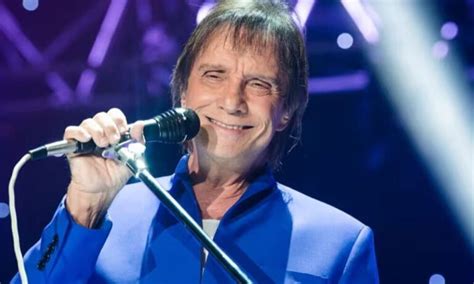 Roberto Carlos Singer