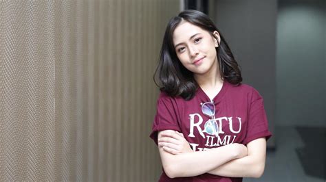 Fokus Akting Adhisty Zara Belum Resmi Mundur Dari Jkt48 Photo