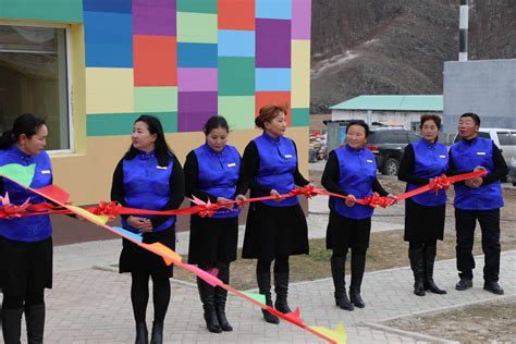 ХАНГАЛ СУМАНД 75 ХҮҮХДИЙН ЦЭЦЭРЛЭГ АШИГЛАЛТАД ОРЖ НЭЭЛТЭЭ ХИЙЛЭЭ