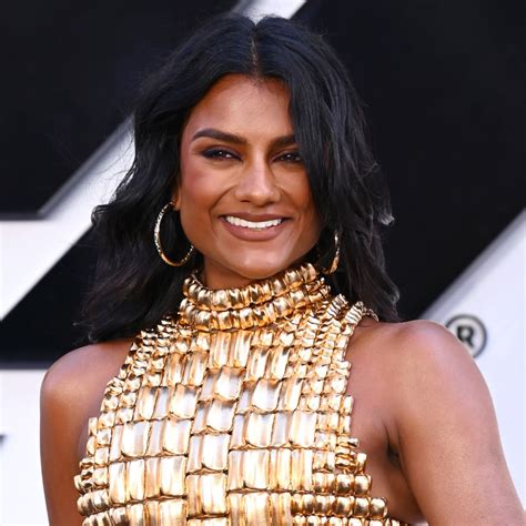 The Tiny Pretty Things Cast And Who They Play Your Guide Marie Claire