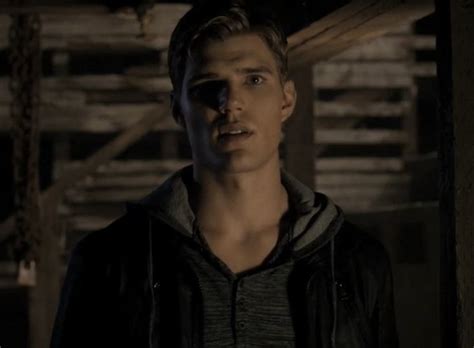 Jake Armstrong The Secret Circle Chris Zylka Armstrong Jake