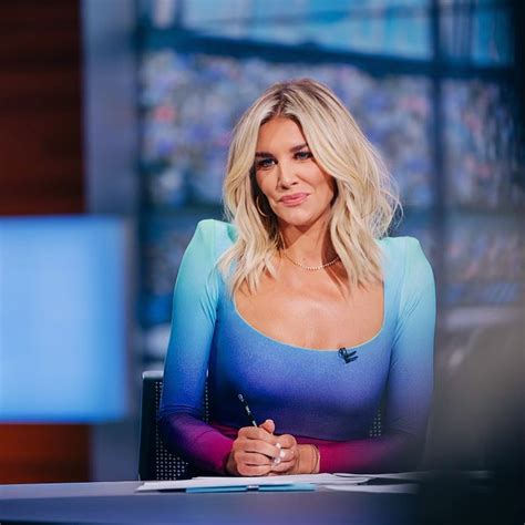 Charissa Thompsons Viral Dress