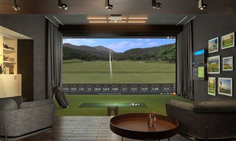 21 Ideas For Aesthetically Pleasing Golf Simulator Room Design