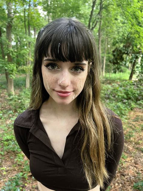 Took My Facial Outside Like A Good Girl Scrolller