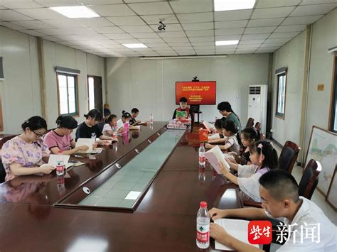 南京栖霞滨江村开展大学生暑期“三下乡”乡伴童行阅读推广活动实践辖区时代