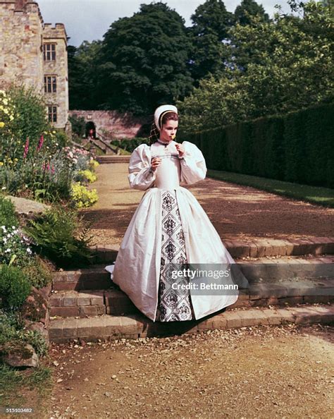 Actress Genevieve Bujold One Of Five Nominees For Hollywoods Photo