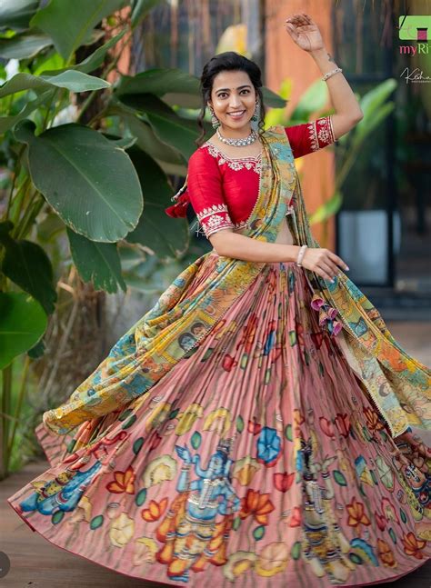 Pin By Sree Lakshmi On Different Types Of Sarees Fashionable Saree Blouse Designs Half Saree