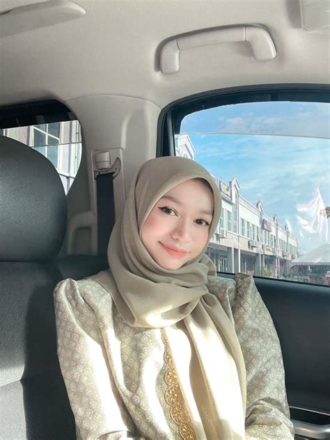 Awek Goyang Dalam Kereta RayantaroFry Awek Goyang Dalam Kereta RayantaroFry