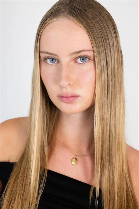 Emmy Kent — Tamblyn Model Management