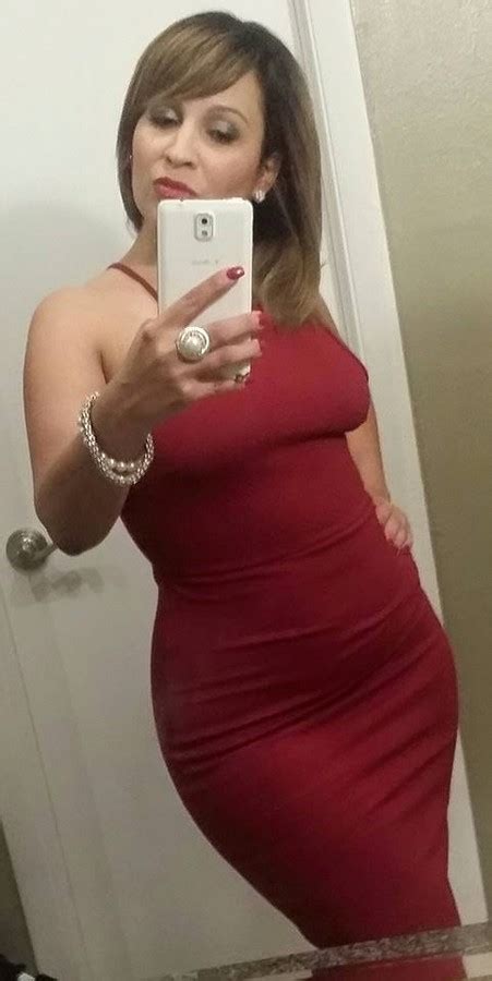 Sexy Cougar Porn Pic