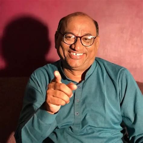 Gujarati Actor Hitesh Thaker Biography News Photos Videos Nettv4u