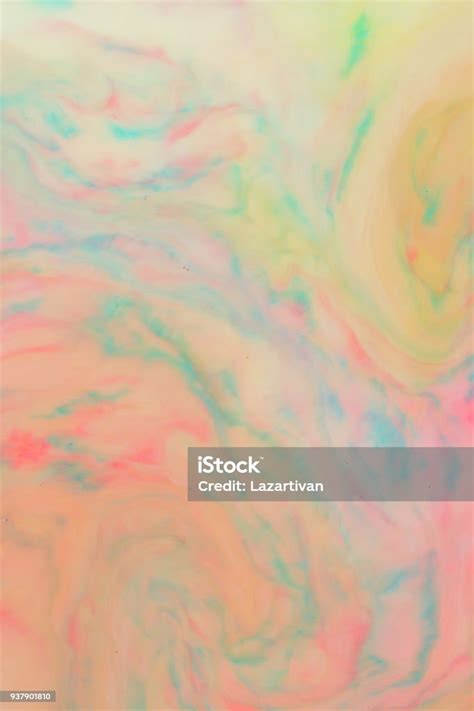 추상적인 색된 홀로그램 배경 파스텔 패턴 여러 페인트 액체 우유 예술 최소한의 배경 디자이너 팝 아트에 대 한 빈에 얼룩 갈색에 대한 스톡 사진 및 기타 이미지 Istock