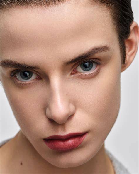 B15 Uniform Prada Monochrome Hyper Matte Lipstick B15 Uniform Prada