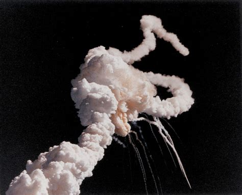 Challenger Explosion The Famous Pictures Collection