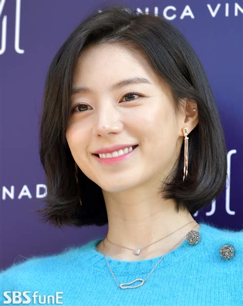 박수진 둘째 딸 낳았다남편 배용준이 곁 지켜