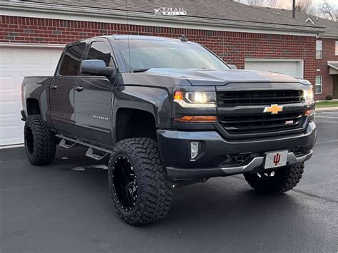 2018 Silverado Custom Black