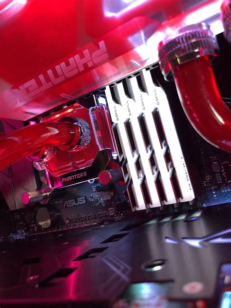 Red Tesseract Buildsgg