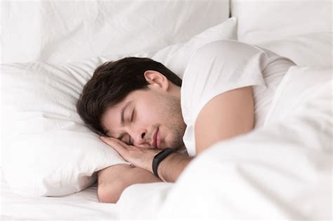 Mapping Sleep In Motion How Actigraphy Reveals Patterns Polysomnography Can Miss
