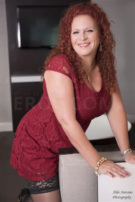 Mature Bobbi New York Escort List