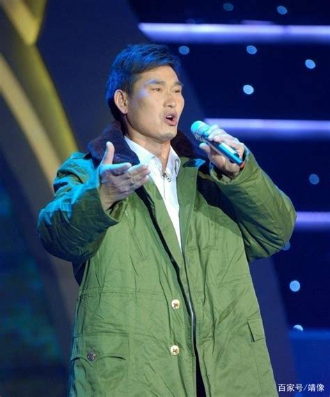 “大衣哥”朱之文捐款10万元扶贫，村民不领情，还出言嘲讽捐的少百科ta说
