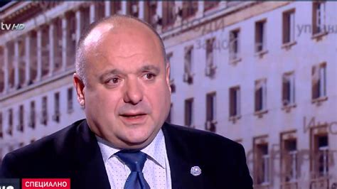 Министърът на околната среда Петър Димитров отговори на дете искащо от Дядо Коледа течаща вода