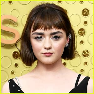 Maisie Williams Looks Unrecognizable With Bleached Eyebrows At Brit