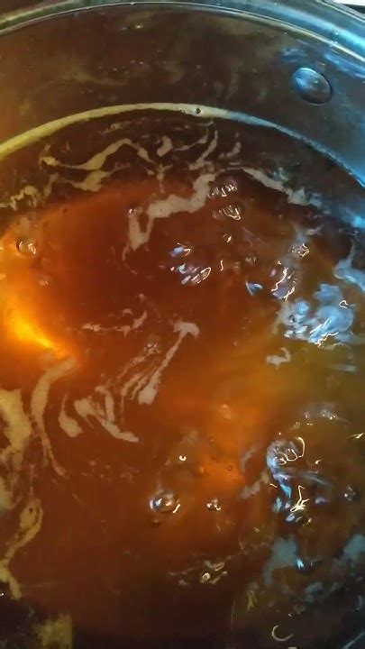 Варенье из одуванчиков Отжимаем сваренные одуванчики В этот отвар добавляем 1кг сахара Варим 20