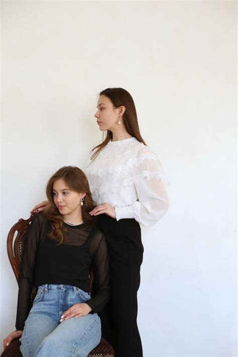 Мне бы очень хотелось радовать всех девушек бесконечным наличием украшений которые я выкладываю