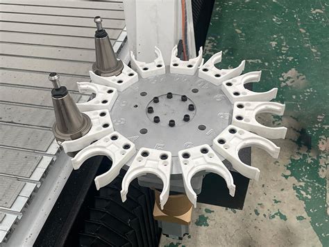 Heavy Duty 4x8 Cnc рутер за алуминий с нарезна глава Stylecnc