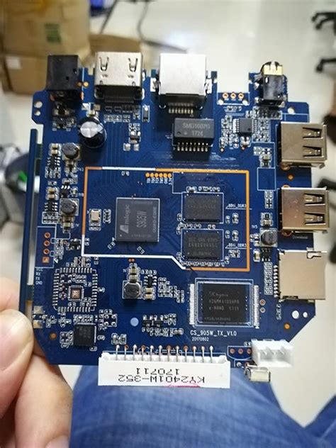 Tanix Tx3 Mini Tv Box With Android 71 Powered By New Amlogic S905w