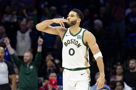 剑指总冠军🏆？凯尔特人单赛季三次50大胜 Nba历史首队！ 直播吧