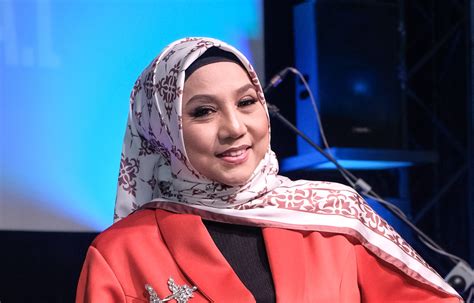 Hilang Iman Putus Asa Untuk Hidup Noraniza Idris