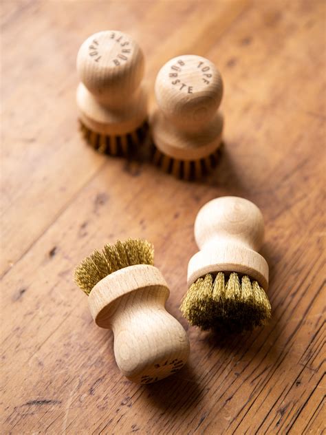 Brass Bristle Scourer Est Australia Pty Ltd