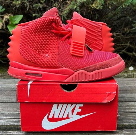 Kanye West × Nike Nike Air Yeezy 2 Sp Red October Gem