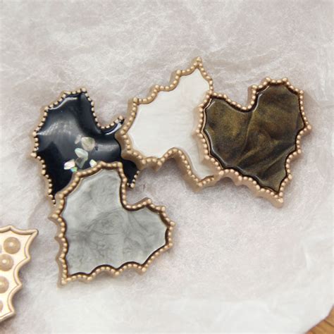 빈티지 하트 골드 금속 쥬얼리 드레스 버튼 의류 웨딩 코트 큰 의류 장식 액세서리 도매 6 개단추 Aliexpress