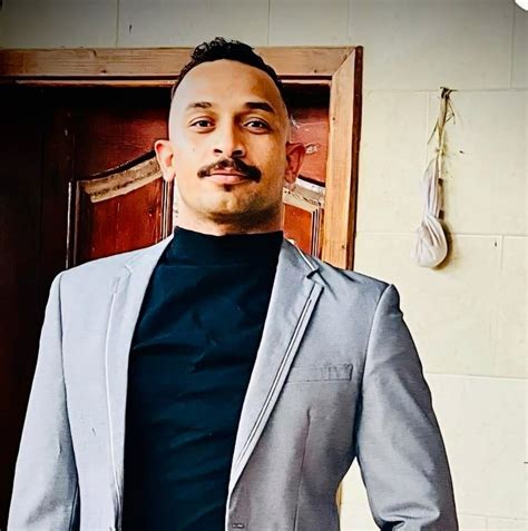 كمال الأجسام وتمرين الاياقه والسباحة مع الكابتن ابو راشد